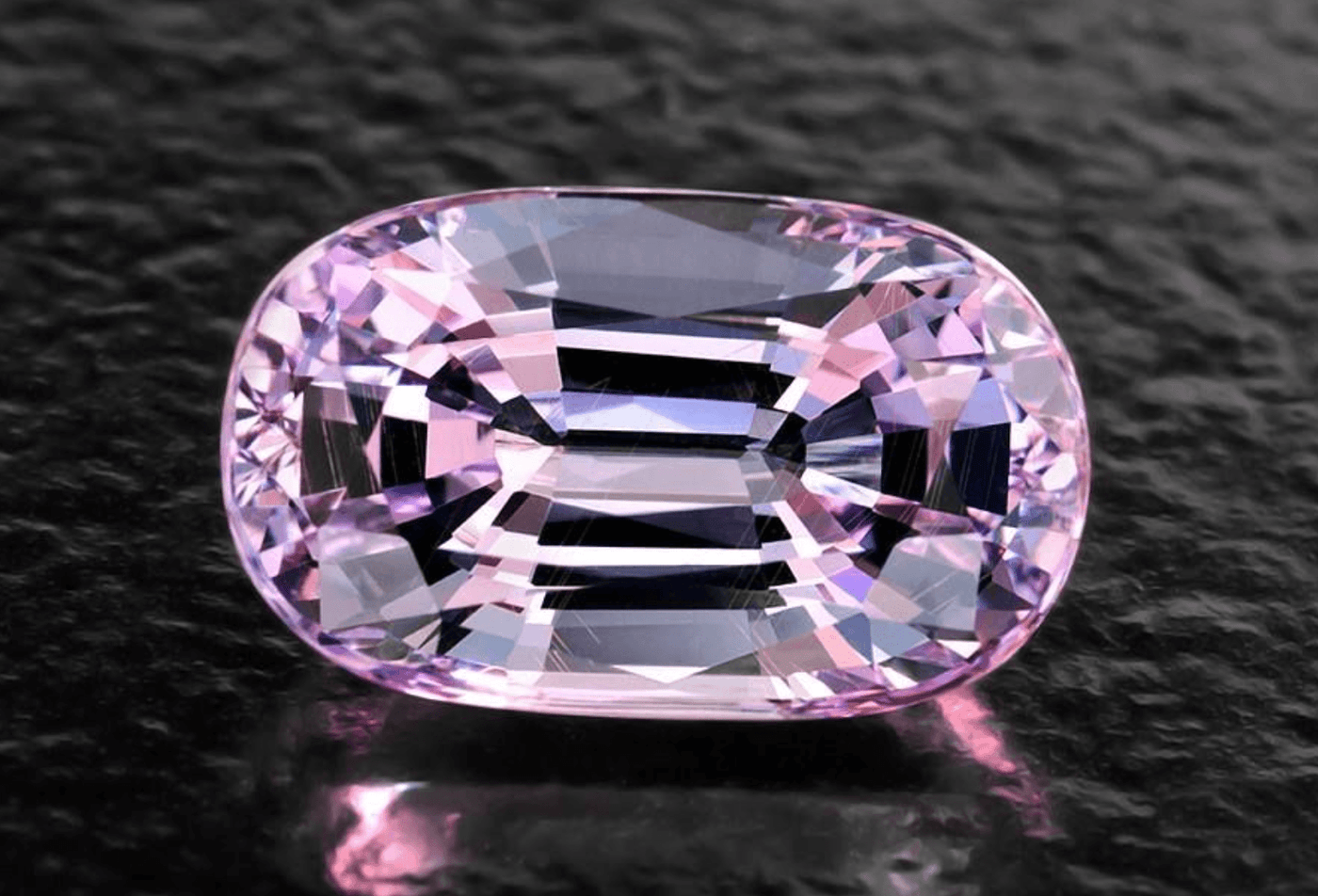The 25 Rarest Gems on Earth: Uncover the Value and History - Horizon ...